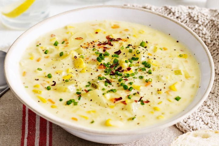 Corn and potato chowder with a hint of chilli / Recipes • Wilcox